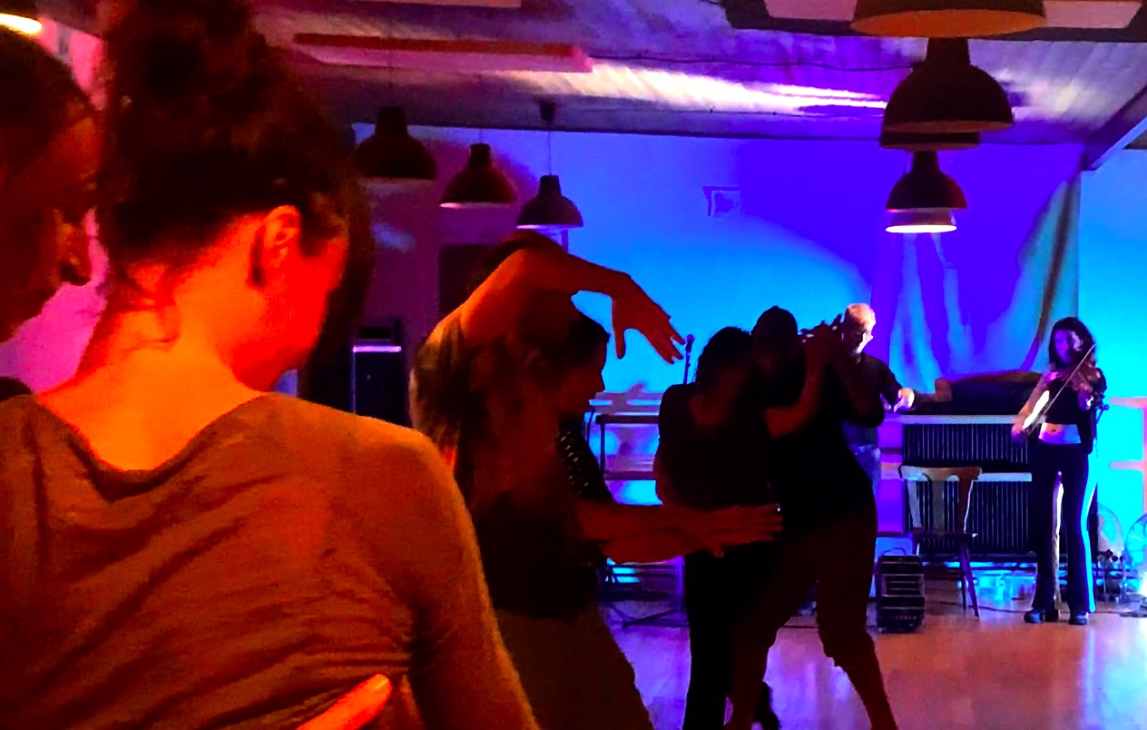 Tango-Contact – TangOdyssée